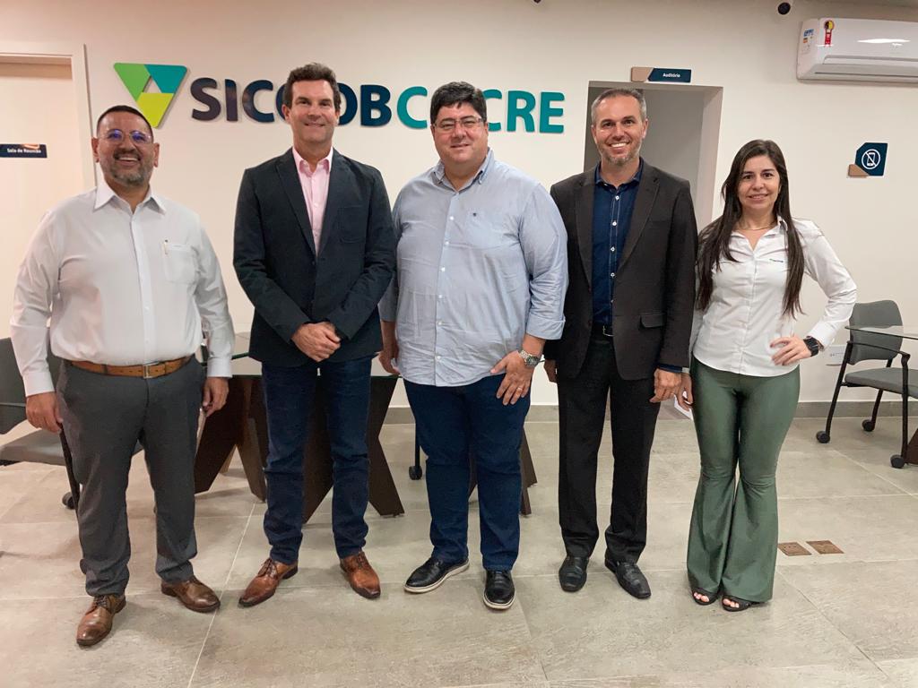 Cocre recebe a visita do presidente do Conselho de Administração da ...