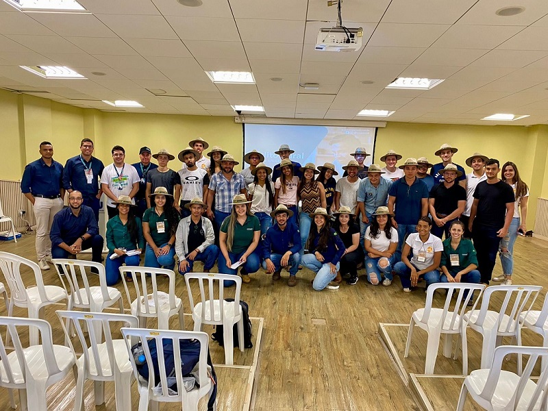 Sicoob Coopacredi ministra mini curso na Semana da Agronomia da UFU ...
